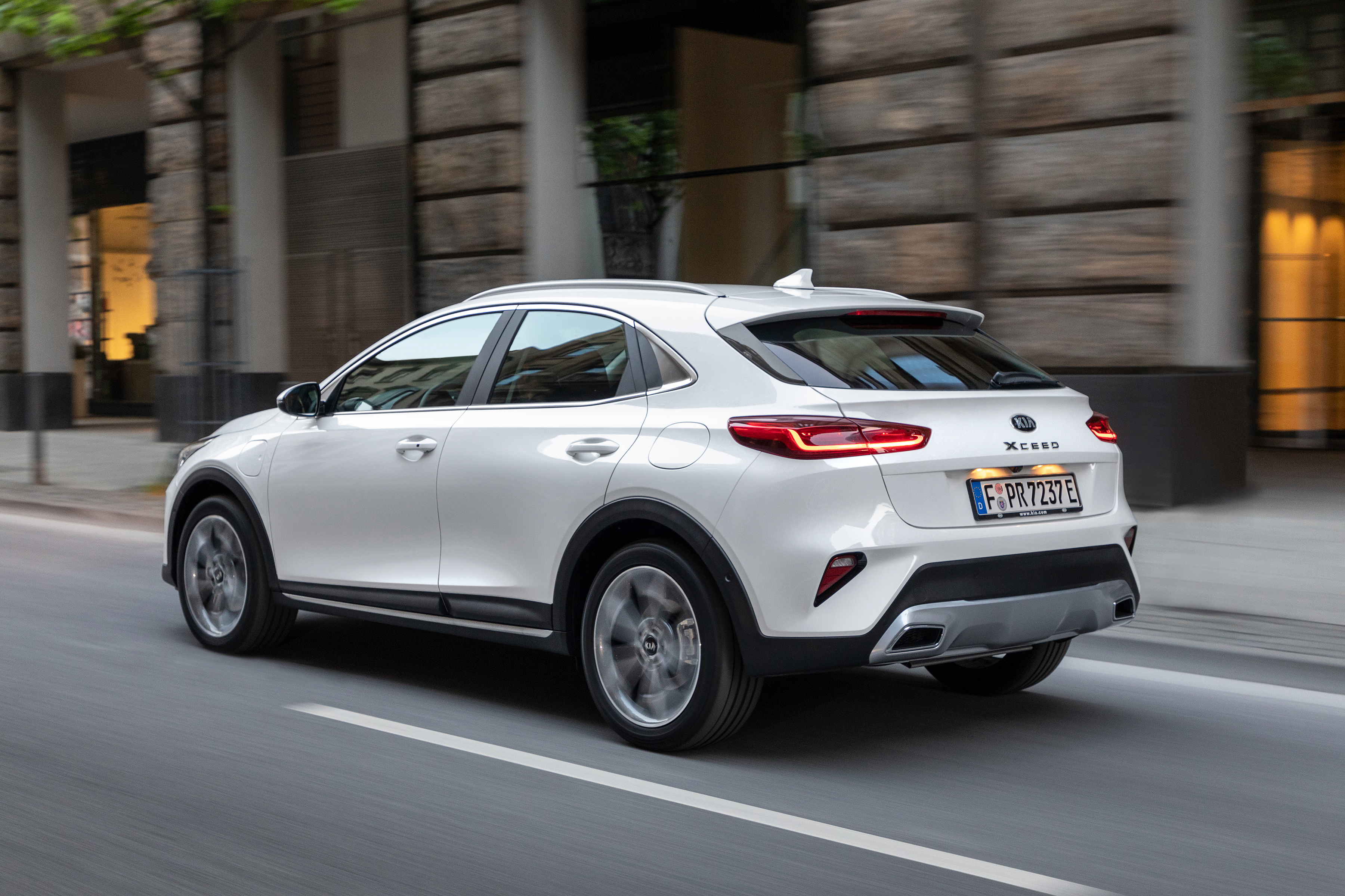 KIA exPRESS - XCeed PHEV - KIA CZECH