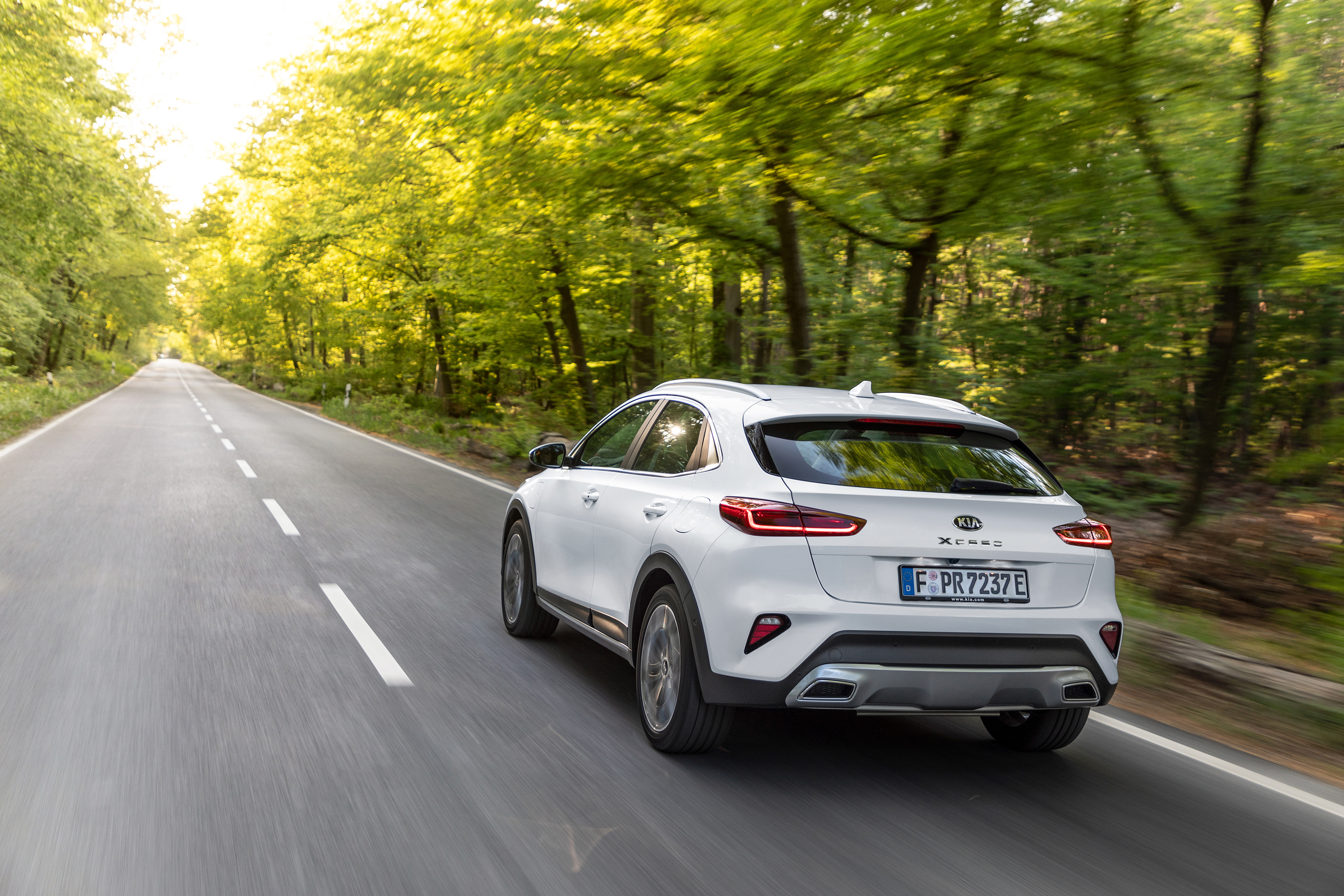 KIA exPRESS - XCeed PHEV - KIA CZECH